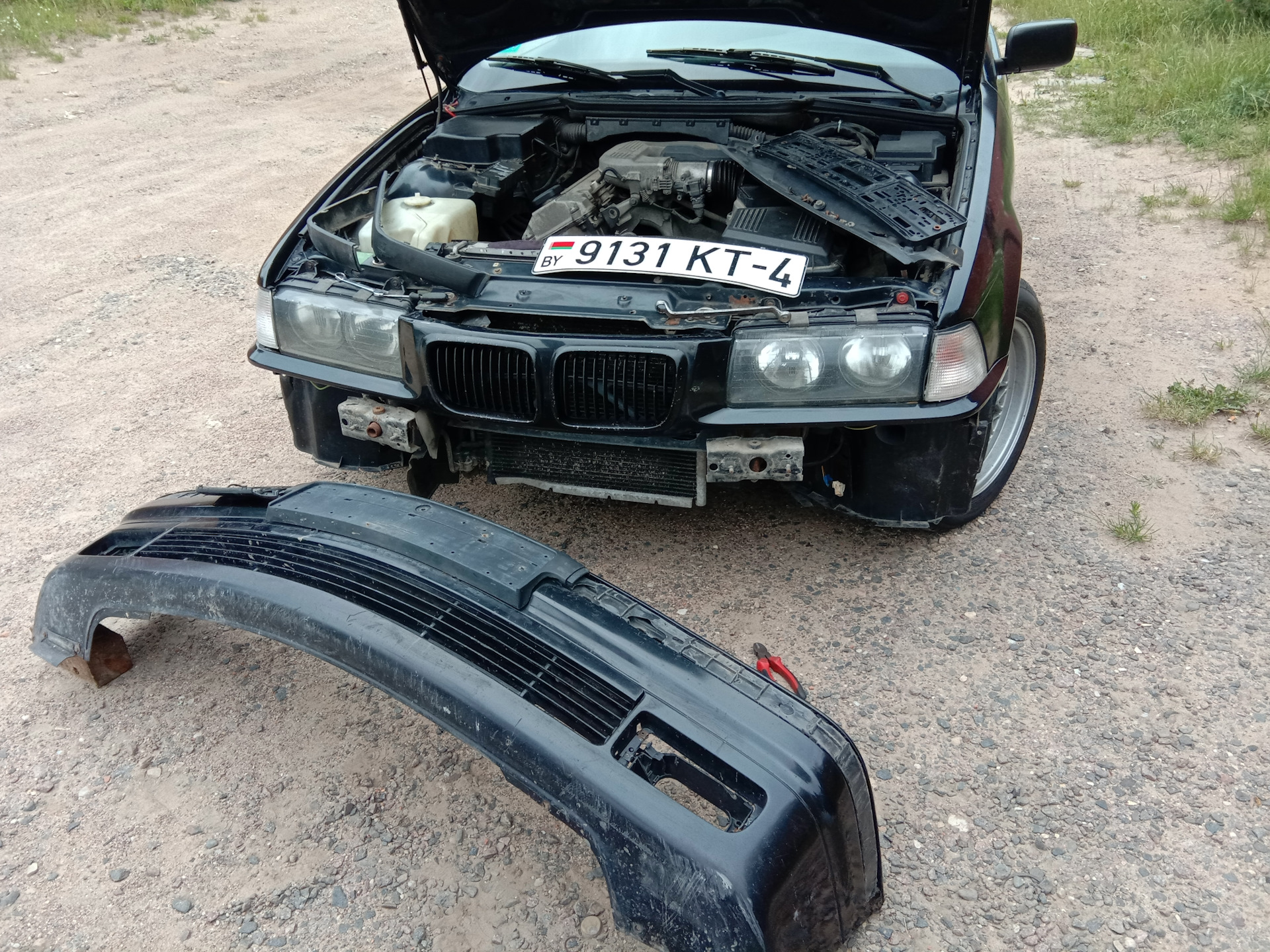 Бампер часть бесконечная) — BMW 3 series Touring (E36), 1,6 л, 1998 ...