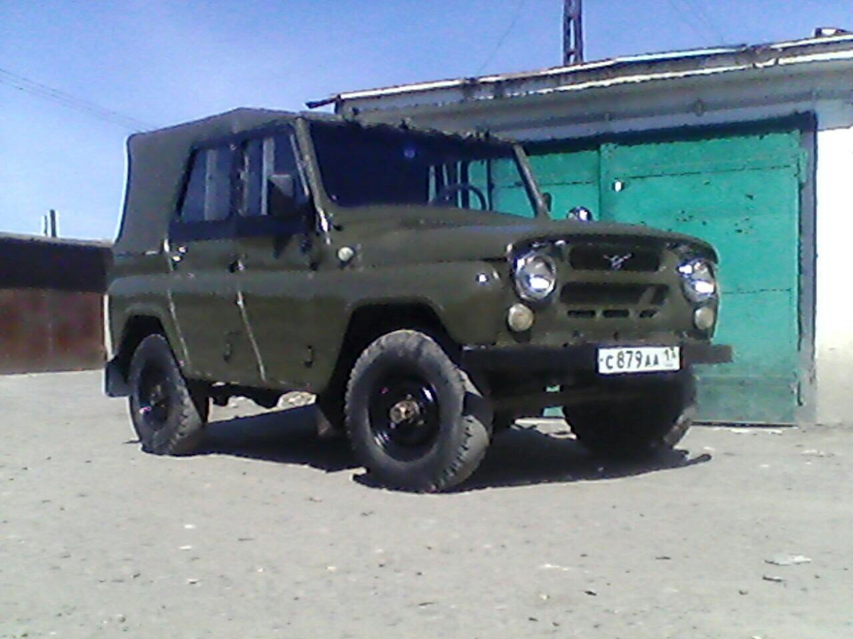 Железная крыша, хантеровские надставки дверей и покраска в металлик ...