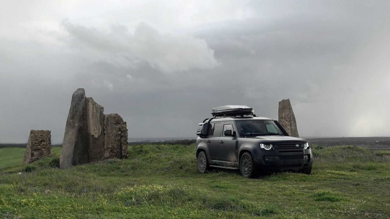 Фото гармонии автомобиля и среды обитания… — Land Rover Defender (L663 ...