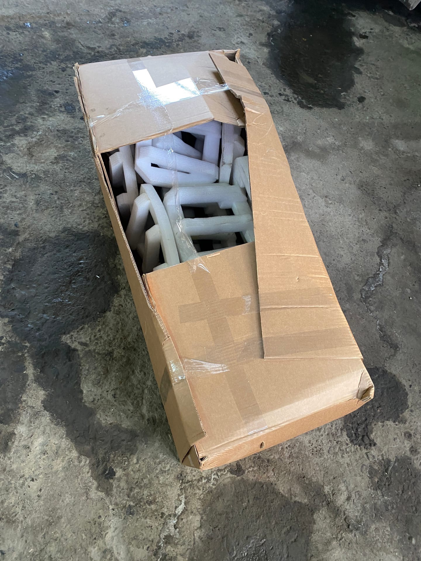 Щит передка, монитор, детали капота и кнопки стеклоподъемника — BMW 3 ...