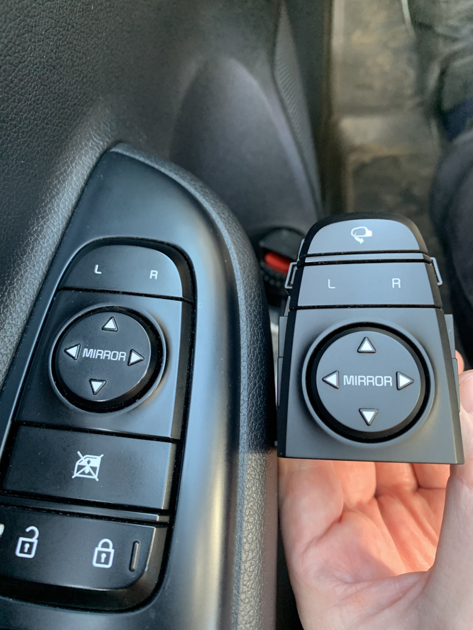 Электро складывание зеркал — KIA Rio (4G), 1,6 л, 2017 года | тюнинг ...