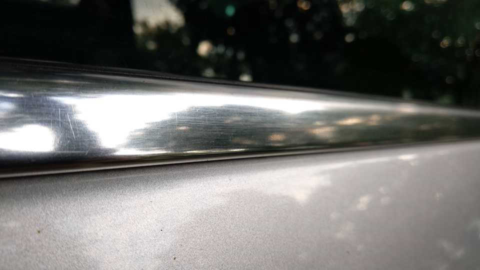 Помыл наружные уплотнители стекла двери — Citroen C4 (2G), 1,6 л, 2011 ...