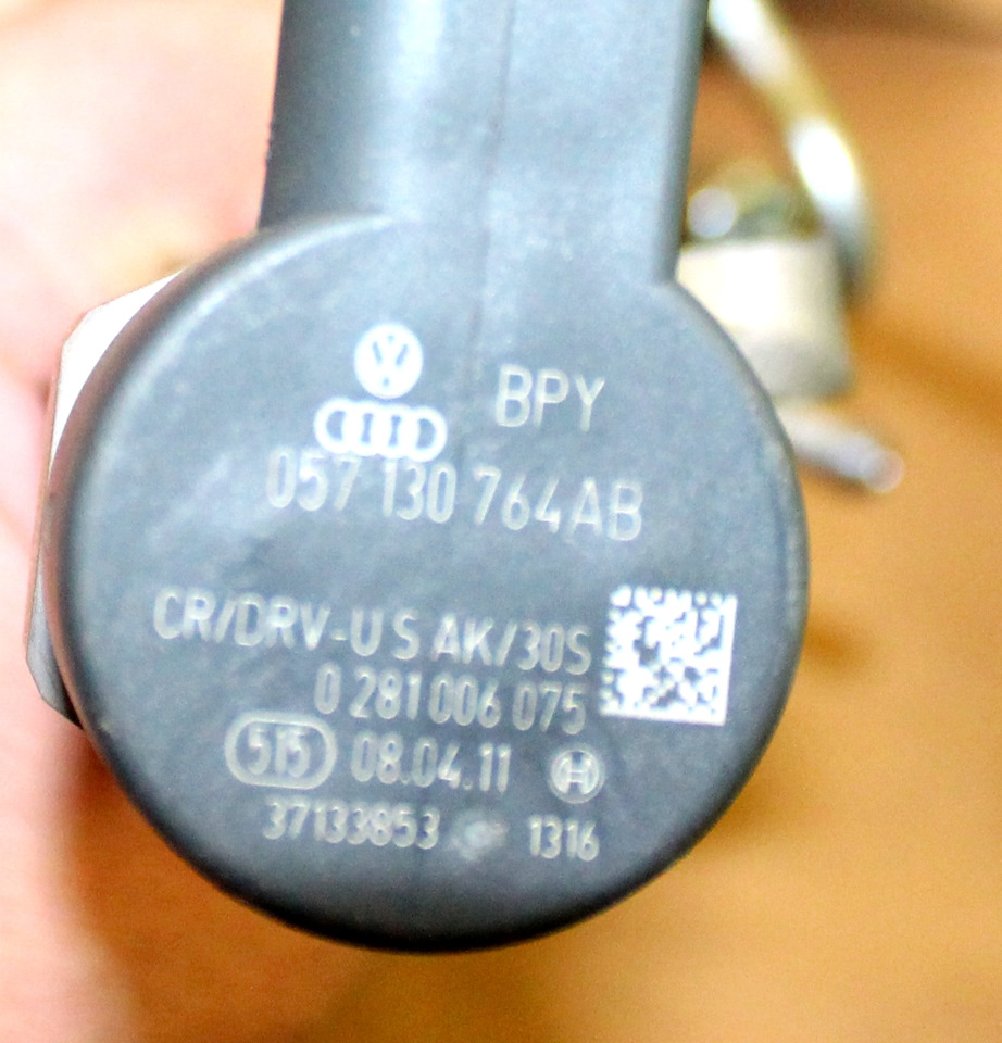 Топливная рейка, рампа, на Audi A3 (8V), Audi A3 Sedan (8V), Audi A4 ...