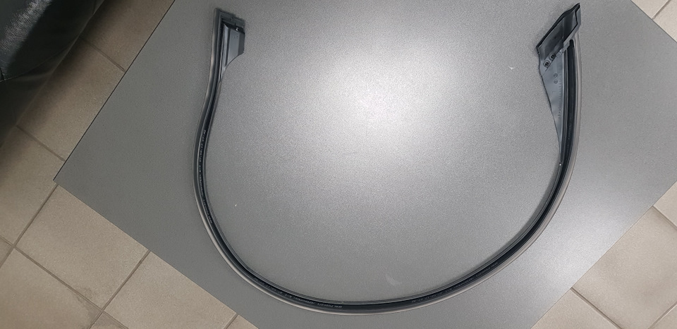 51210402745 Уплотн.стыка двери и каркаса крыши Л Пд BMW | Запчасти на ...