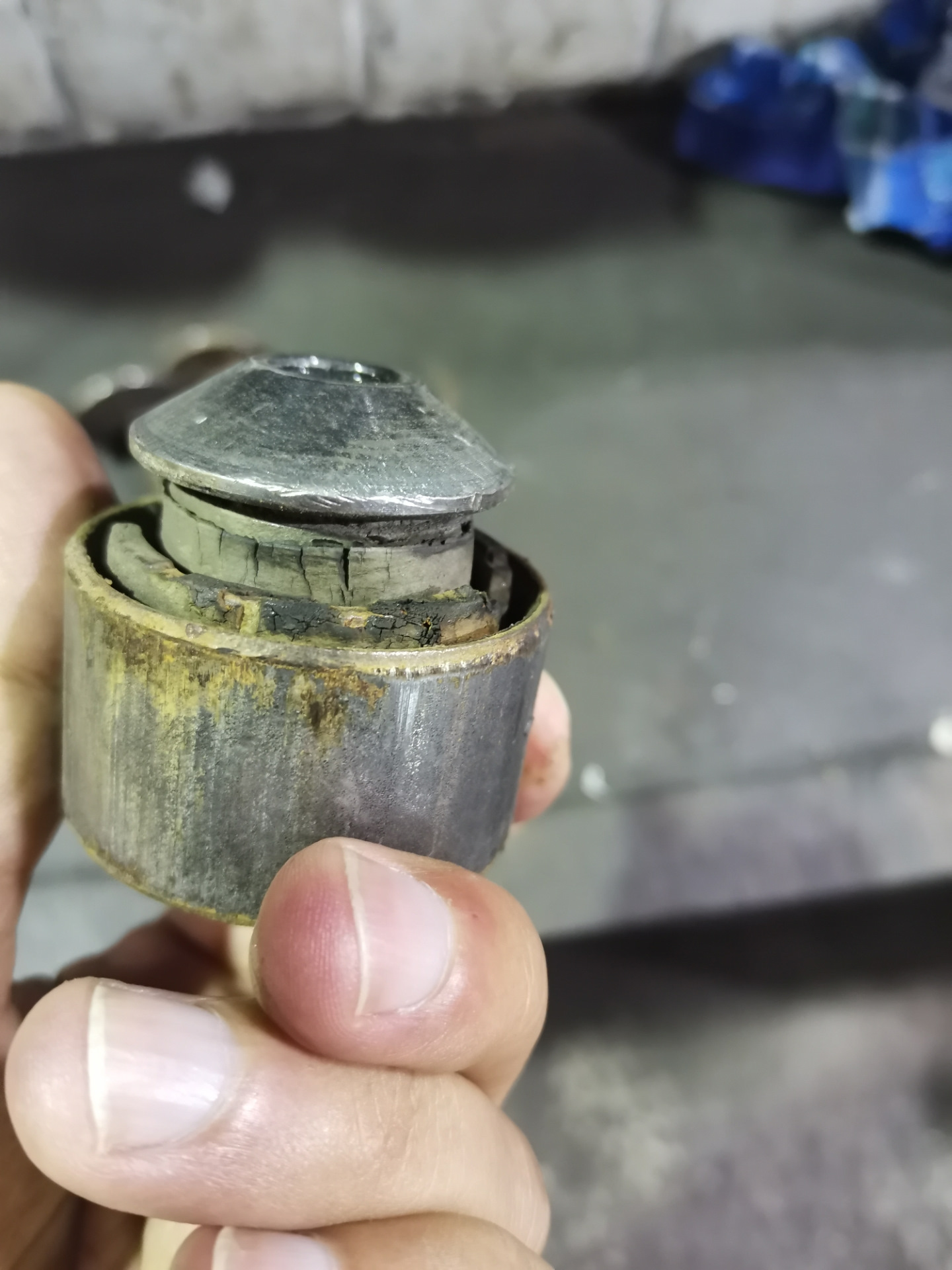 Замена сайлентблоков и развальных болтов — Ford Mondeo V, 2,5 л, 2015 ...