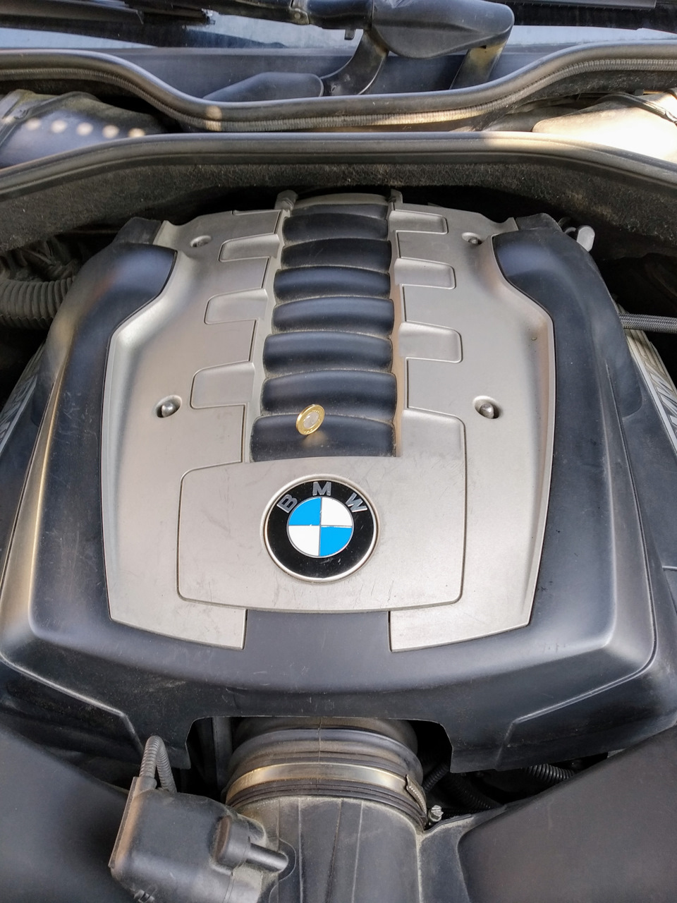 Столько вложений в мотор, а он приказал долго жить — BMW 7 series (E65 ...