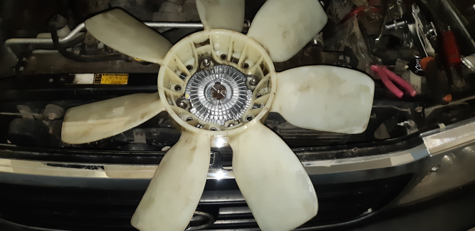 414000. Вискомуфта. Патрубки. Приводной ремень. — Toyota Land Cruiser ...