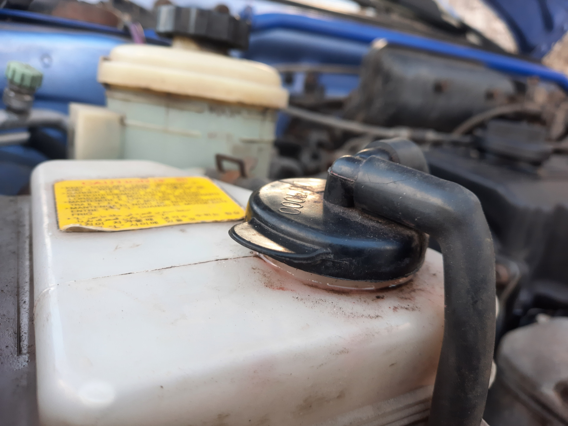 Новый расширительный бачок и патрубок + наклейка😉 — Hyundai Accent (2G ...