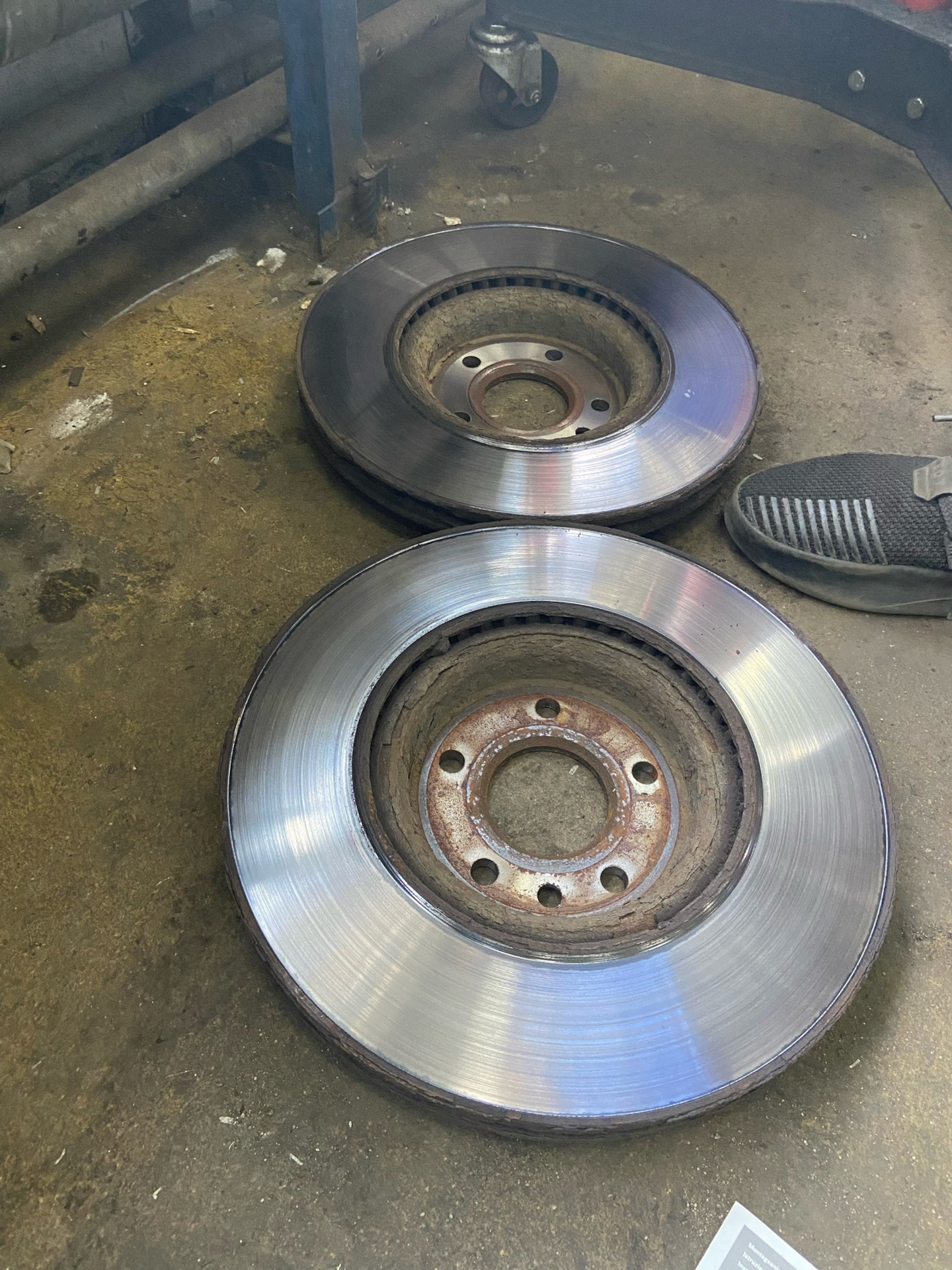 Плановое ТО + дополнительные работы — Volvo V40 Cross Country, 1,5 л ...