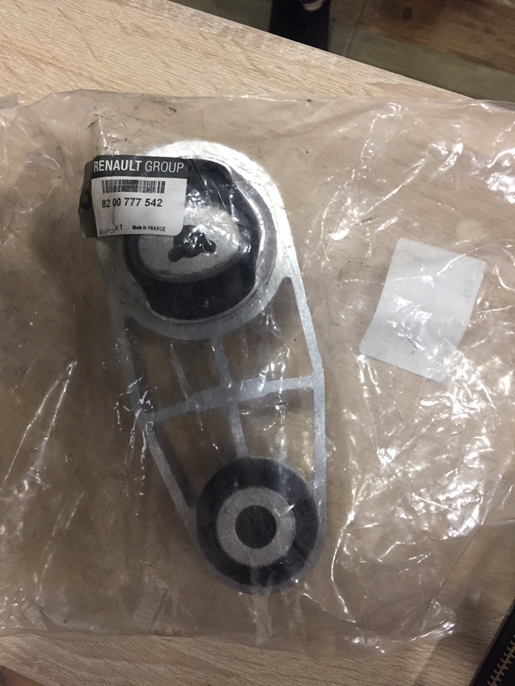 8200777542 Реактивная тяга крпл двс (мет, рез) RENAULT | Запчасти на DRIVE2