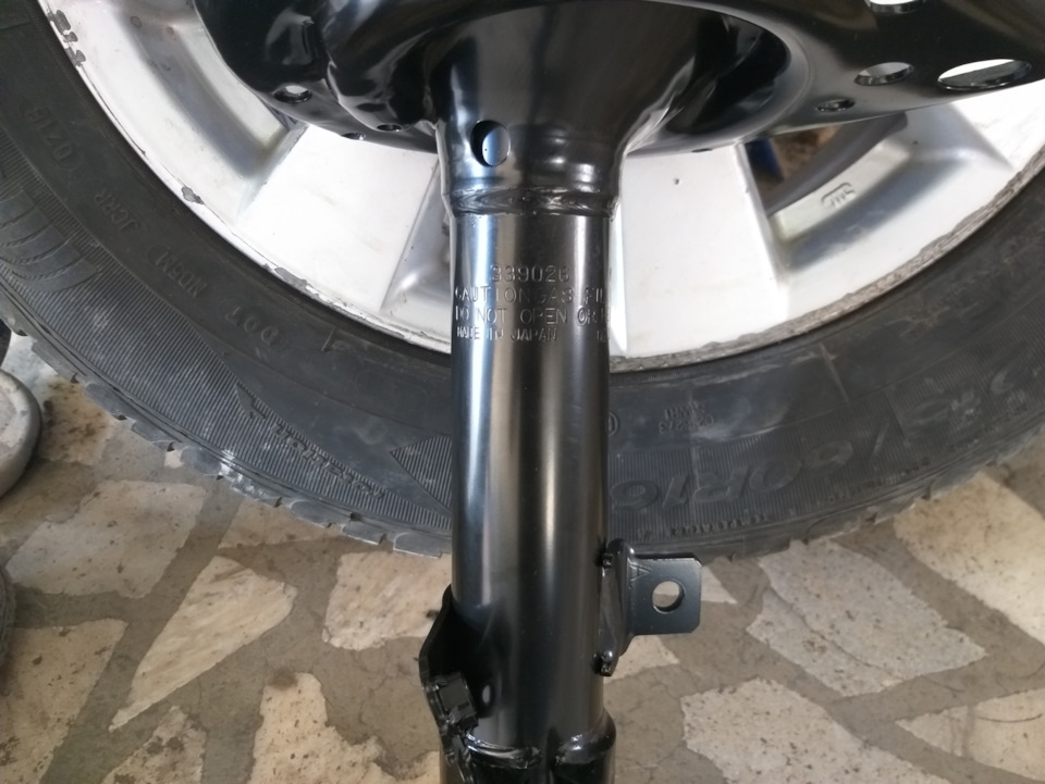 Заменил стойки задние на kayaba — Toyota Camry (XV40), 2,4 л, 2007 года ...