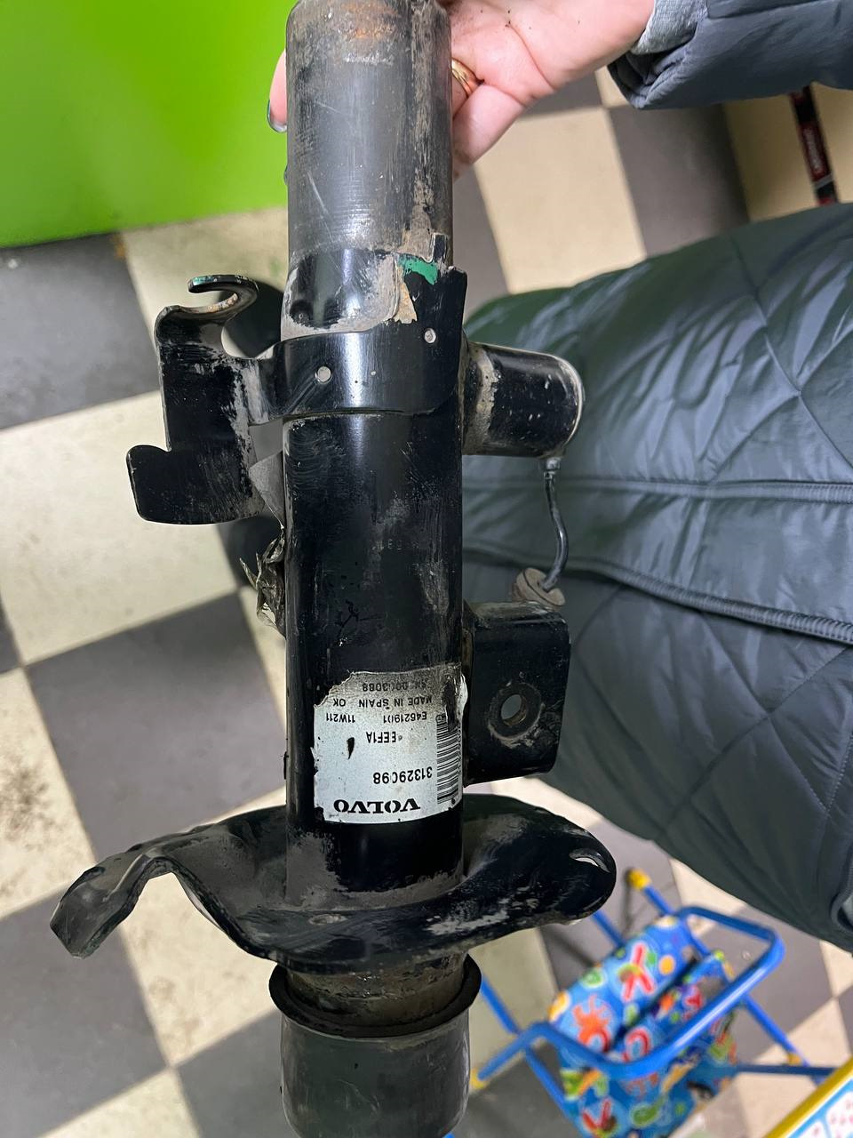 31329098 Амортизатор Volvo | Запчасти на DRIVE2