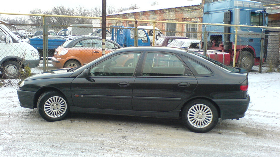 Renault Laguna I 1.8 бензиновый 1995 | 1.8 на DRIVE2