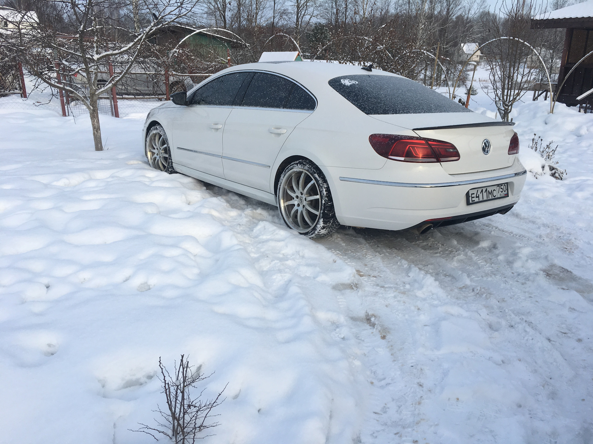 Замена защит днища, установка спойлера — Volkswagen Passat CC, 1,8 л ...