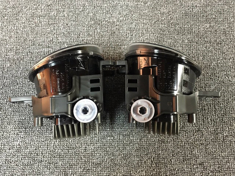 Противотуманная фара LED (светодиодная) — Lexus CT 200h, 1,8 л, 2012 ...