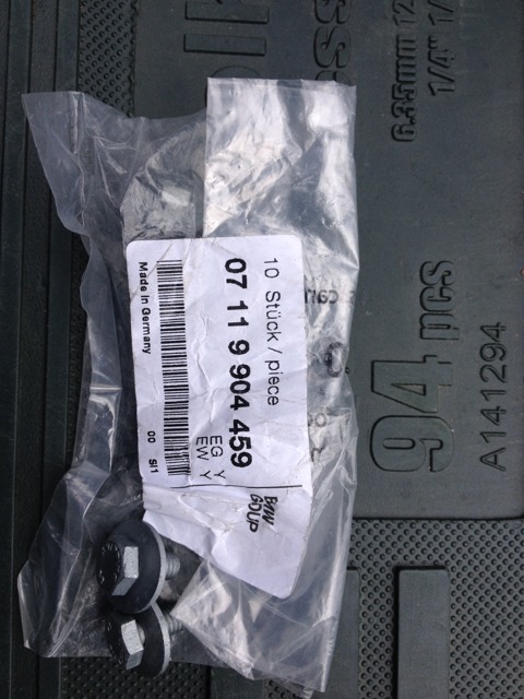 07119904459 Болт с шестигранной головой и шайбой BMW | Запчасти на DRIVE2