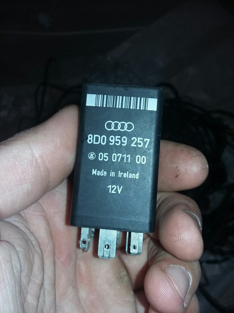 8D0959257 БЛОК УПРАВЛЕНИЯ СТЕКЛОПОДЪЕМНИКОМ/STEUER VAG | Запчасти на DRIVE2