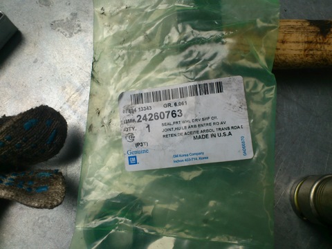 24260763 Сальник приводного вала переднего колеса / Chevrolet 11~ GM ...