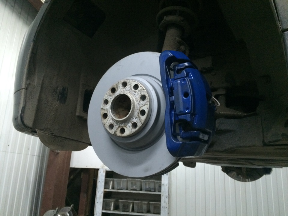 Установка тормозов от 335 на bmw e90 320i — Bavaria Lab на DRIVE2