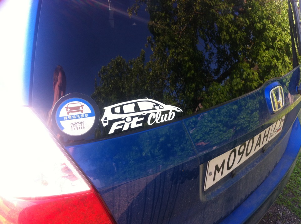 Наклейка — Honda Fit (1G), 1,3 л, 2005 года | другое | DRIVE2