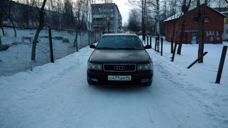 Нужны штекеры на противотуманку! — Audi 100 (C4), 2,3 л, 1992 года ...