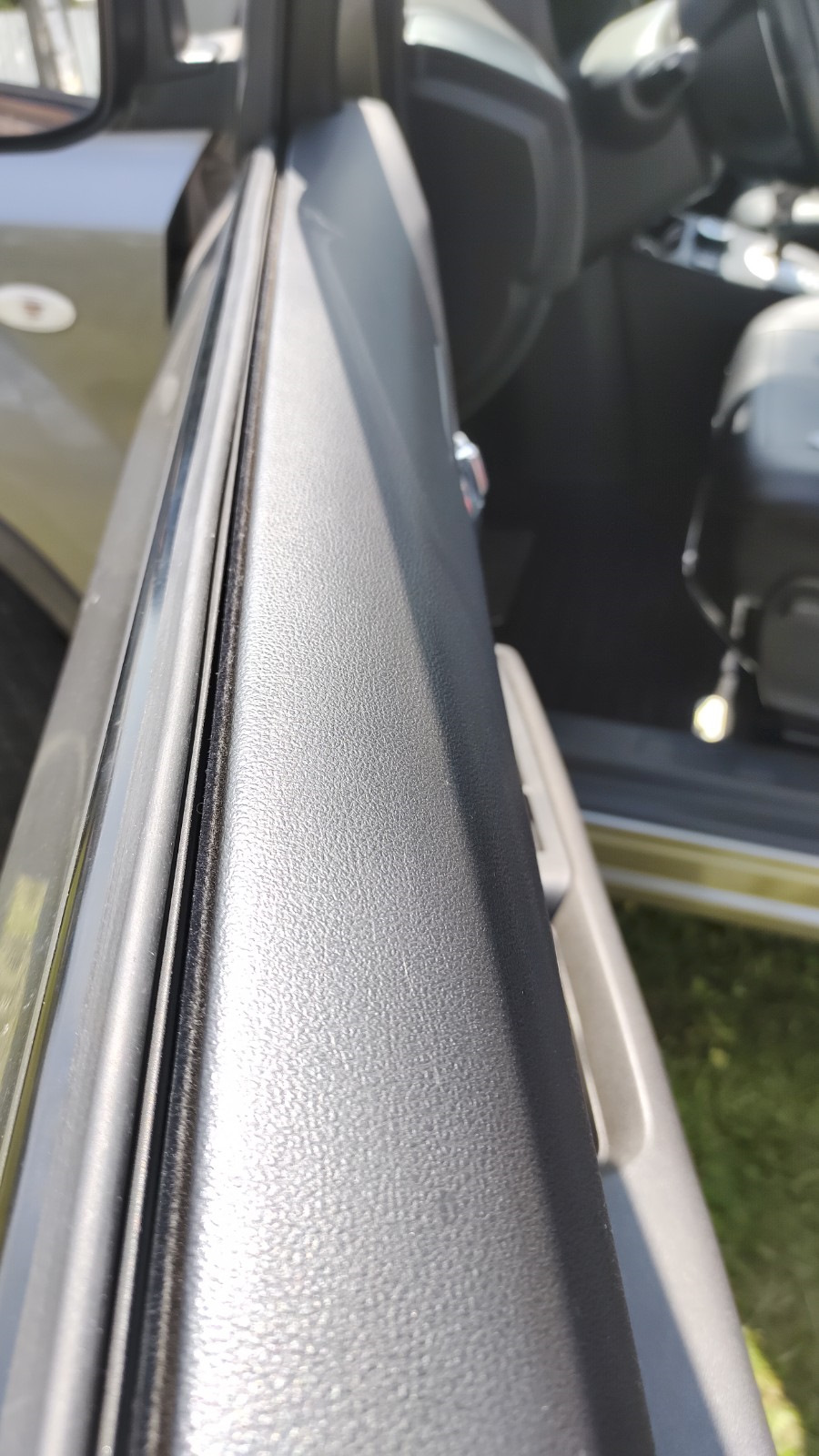 Уплотнительная резинка стекла двери — Nissan X-Trail II (t31), 2 л ...