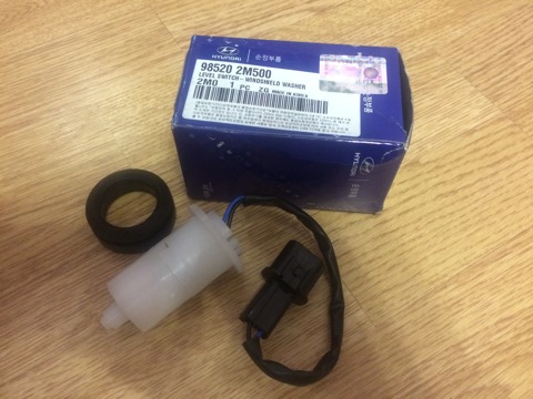 985202M500 Датчик уровня жидкости бачка стеклоомывателя KIA HYUNDAI ...