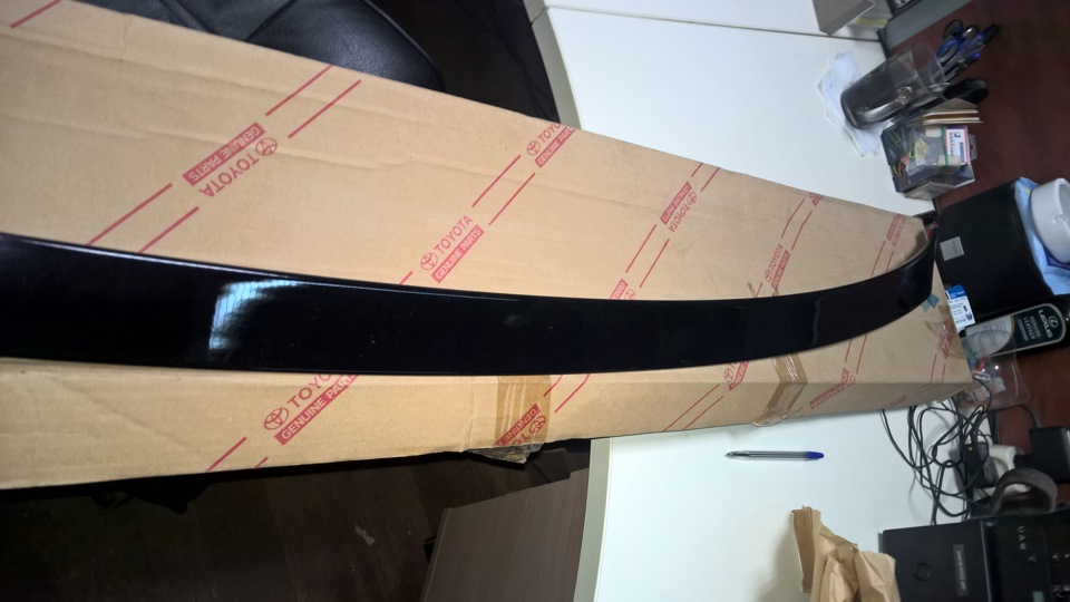 Продам спойлер капота, оригинал на Рэтрика! — Lexus RX 400h (2G), 3,3 л ...