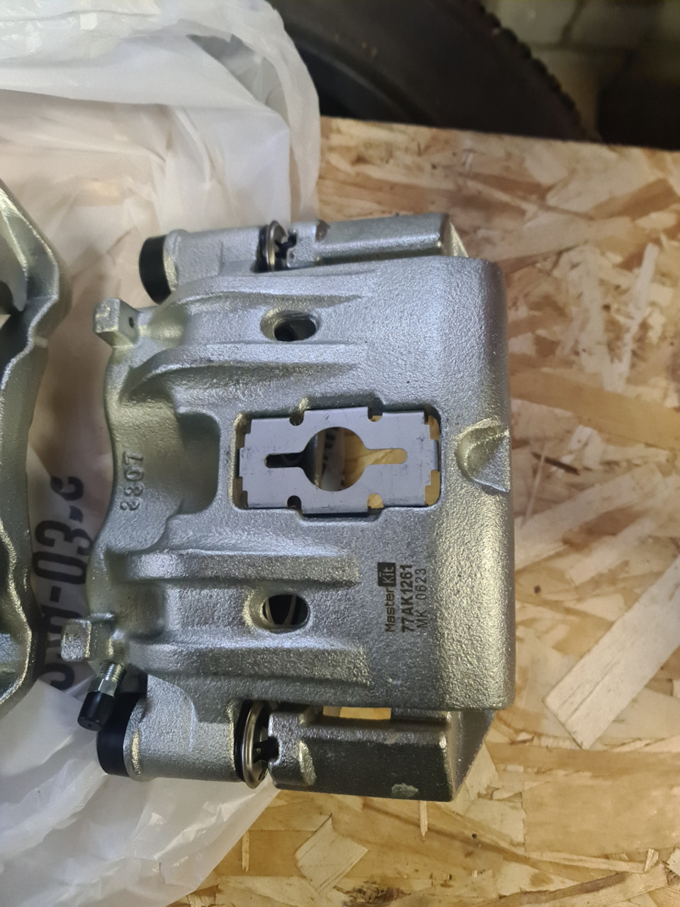 77AK1261 Тормозной суппорт MasterKit | Запчасти на DRIVE2