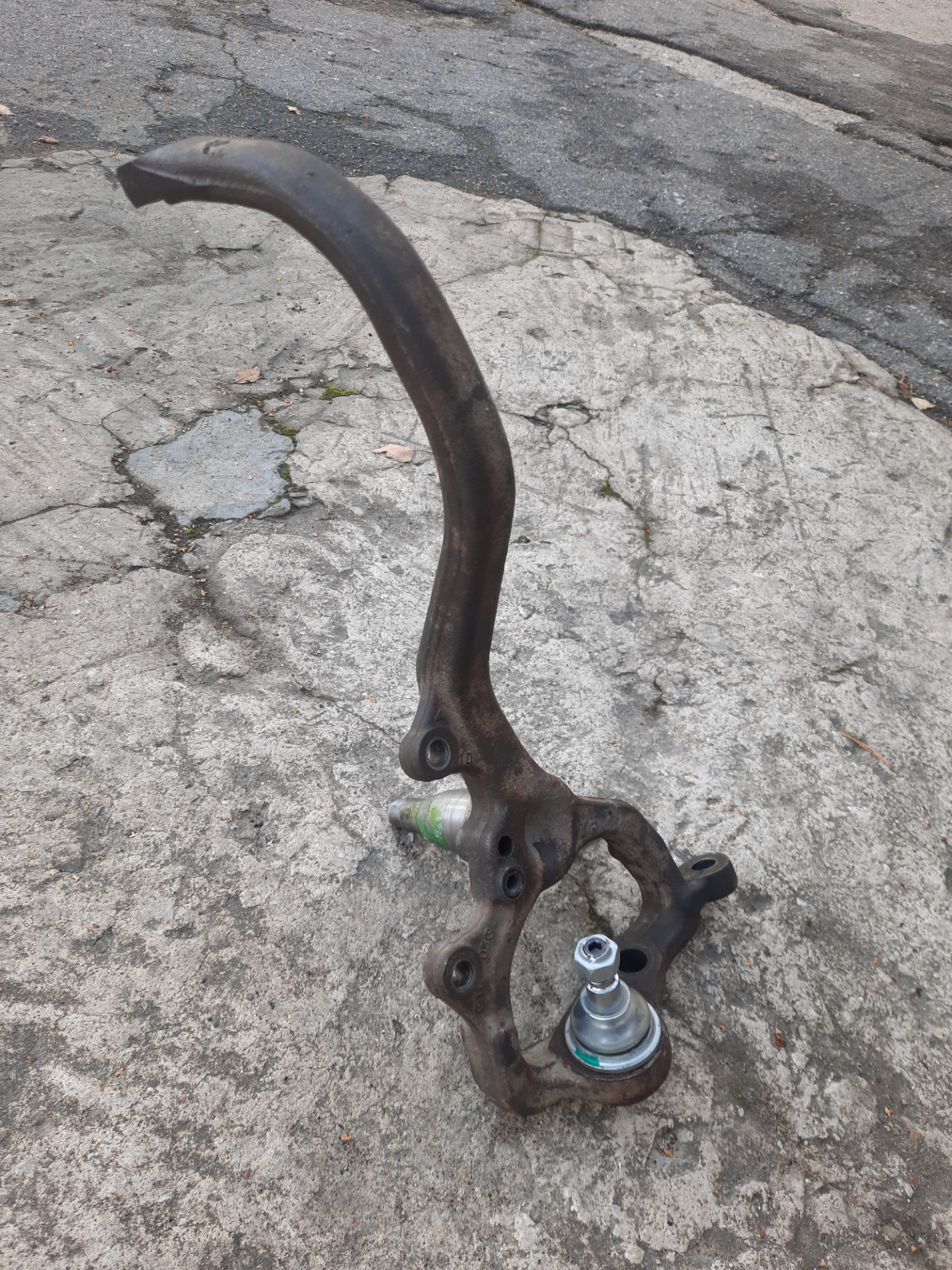 Замена нижней левой шаровой и левого косого рычага w211 — Mercedes-Benz ...