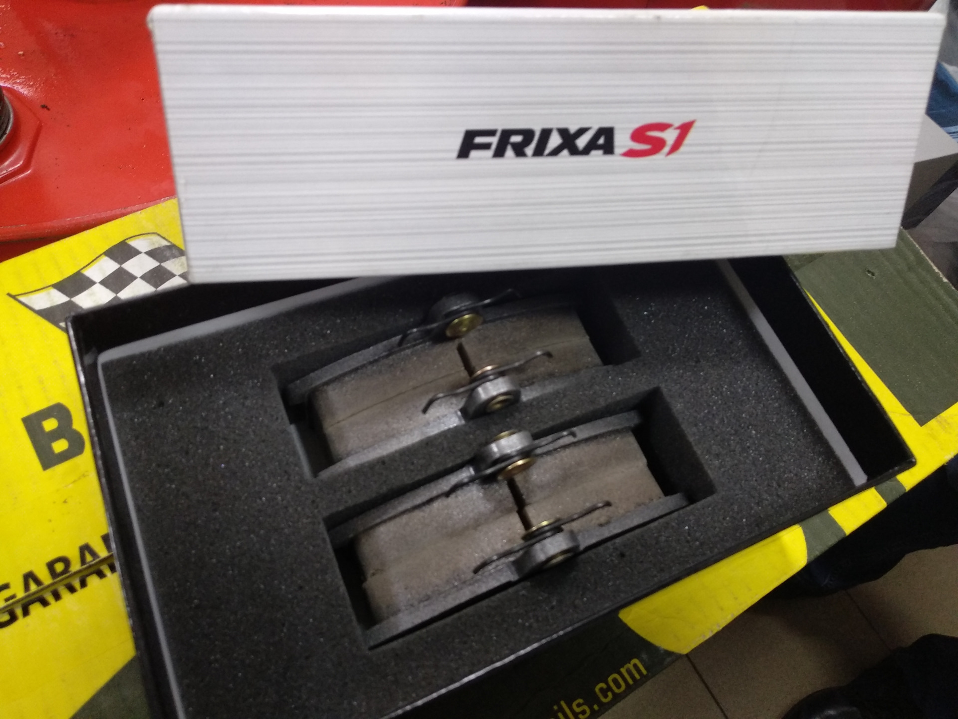 #58 Колодки Hankook Frixa s1 — Lada Калина 2 хэтчбек, 1,6 л, 2015 года ...