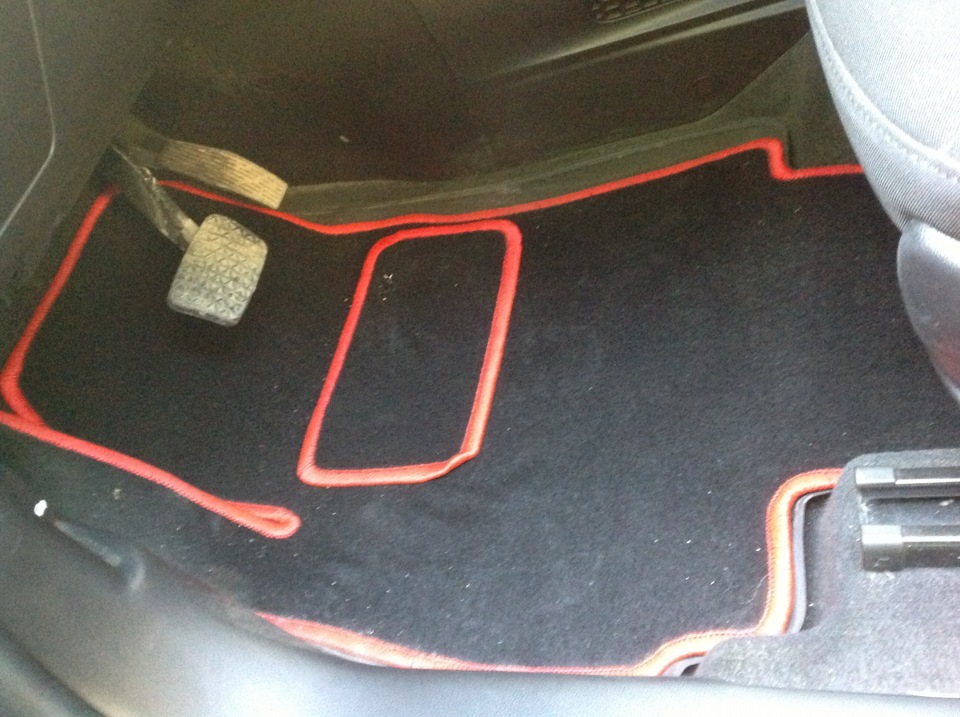 Меховые ковры в салон — Chevrolet Orlando (1G), 1,8 л, 2012 года ...