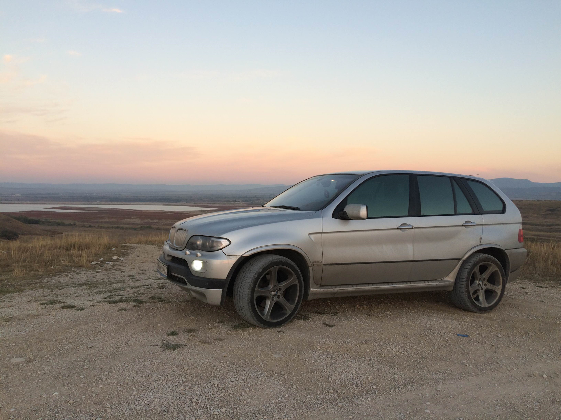 Пару фото в Белогорском р-не — BMW X5 (E53), 4,4 л, 2000 года | фотография | DRIVE2