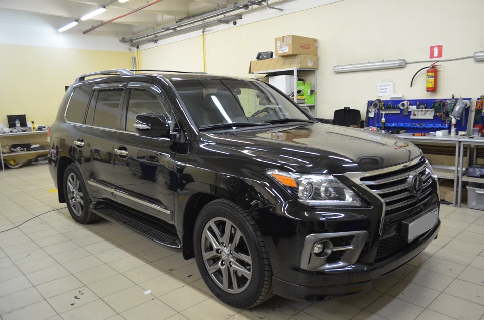 Передние и задние сиденья от BMW 7 на Lexus LX 570 — autodop.club на DRIVE2