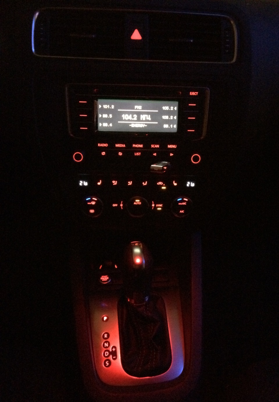 Обзор RCD-320 — Volkswagen Jetta VI, 1,4 л, 2014 года | наблюдение | DRIVE2