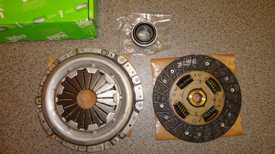 Замена сцепления в сборе на Valeo и вилки сцепления — KIA Spectra, 1,6 ...