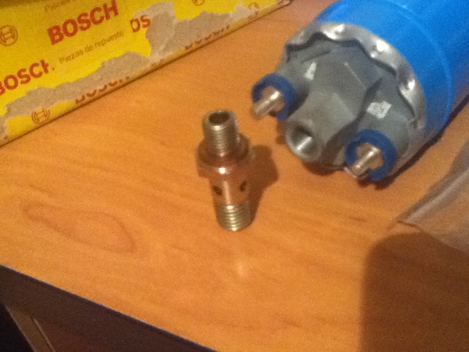 Bosh 0580464044 электробензонасос — BMW 3 series (E21), 1,8 л, 1981 ...