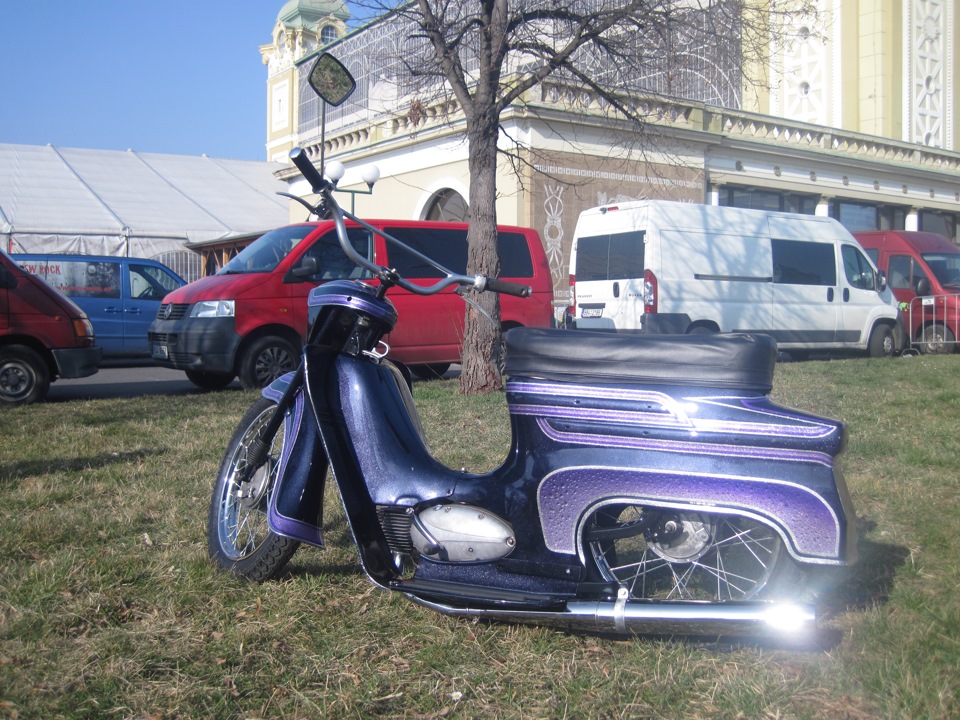 Выставка MOTOCYKL 2014 в Праге. Jawa Fichtl Lowrider — Lada 2101, 1,2 л ...