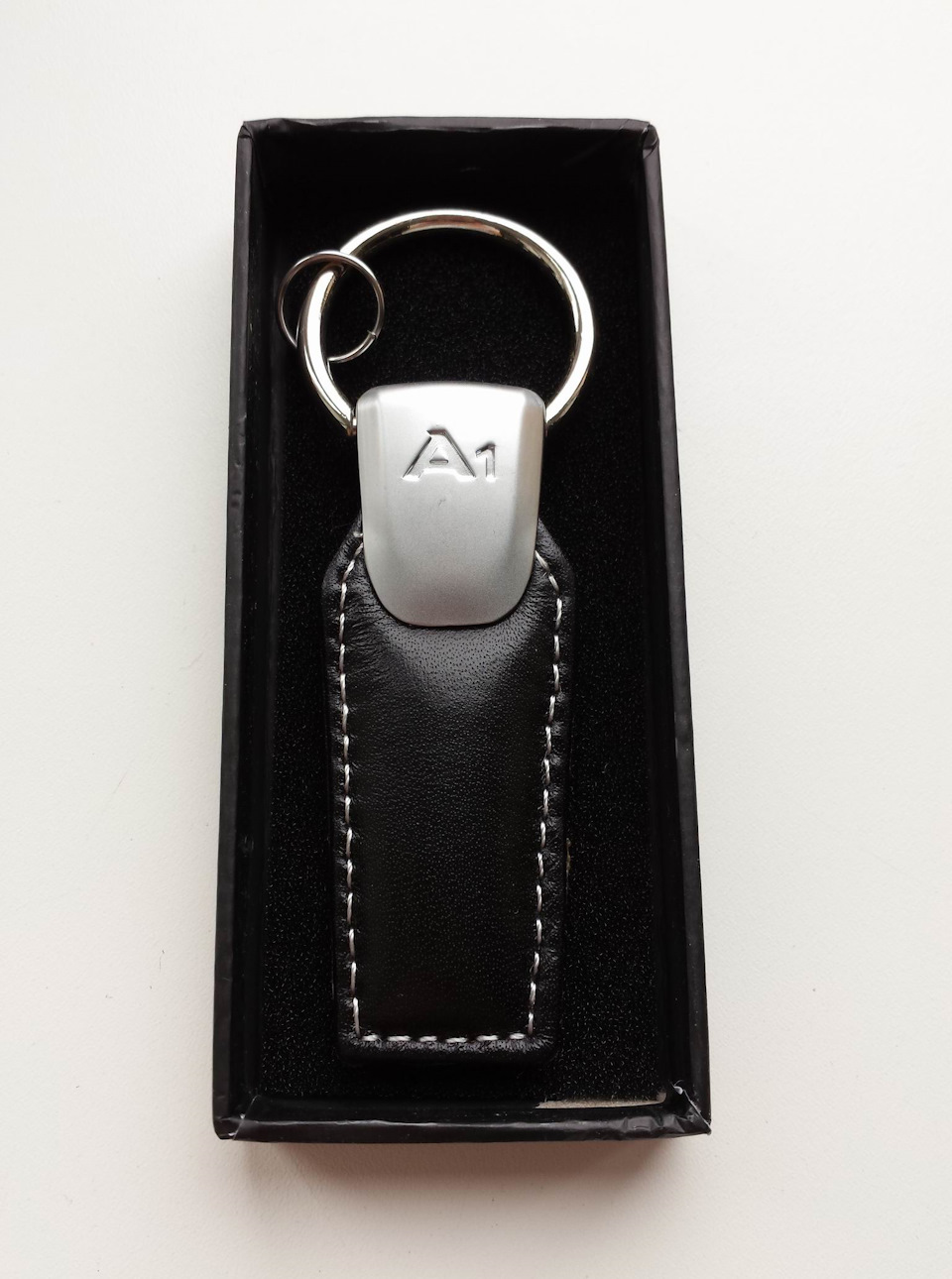 брелок на ауди А1 — Audi A1 Sportback, 1,4 л, 2013 года | аксессуары ...