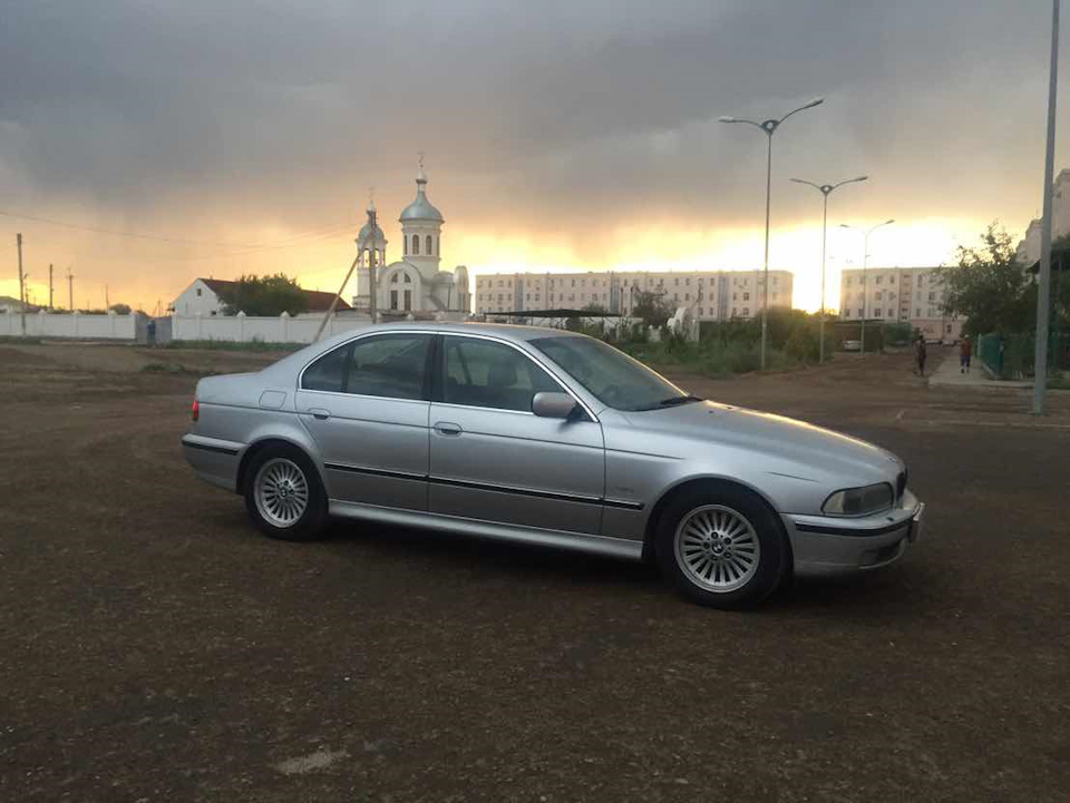 Обулись в стоковые тапки. (стиль 33) — BMW 5 series (E39), 2,8 л, 1998 ...