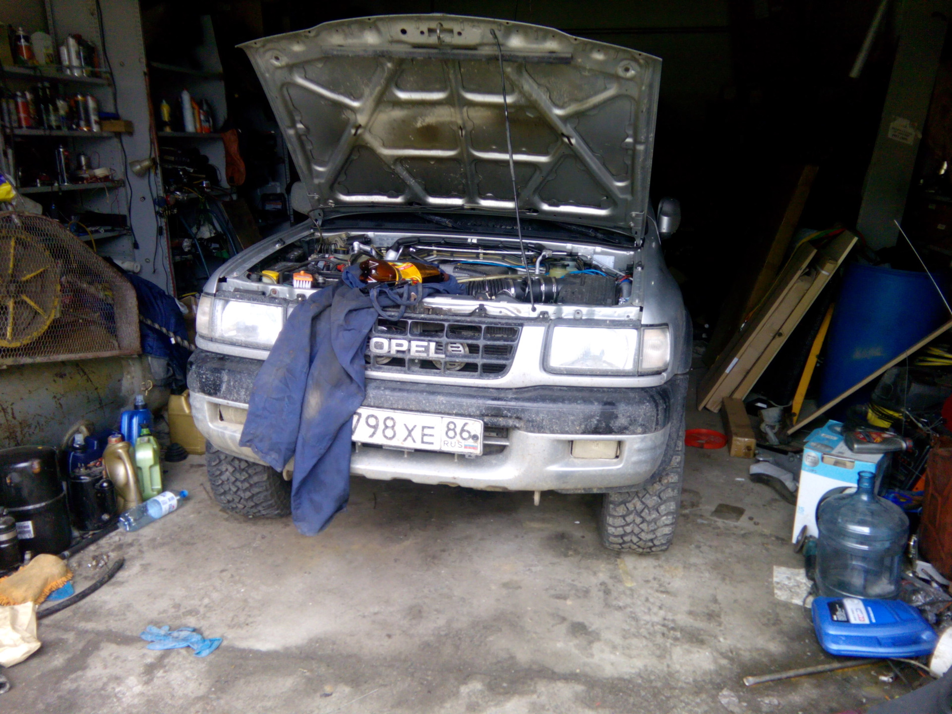 В общем пробило "отверстие" на против первого цилиндра. — Opel Frontera ...