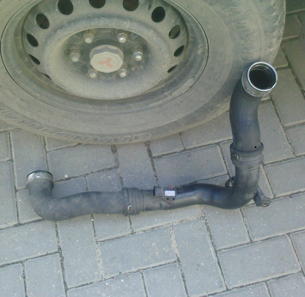 заслонка впускного коллектора — Volkswagen Passat B6, 2 л, 2006 года ...