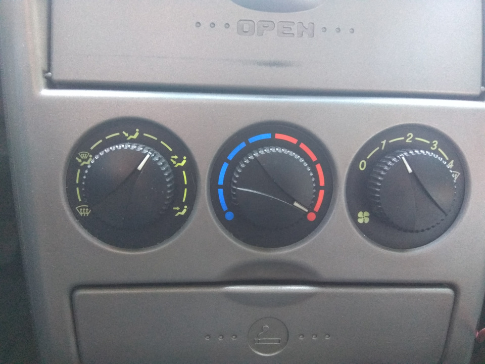 Регуляторы печки — Lada Приора хэтчбек, 1,6 л, 2009 года | аксессуары ...