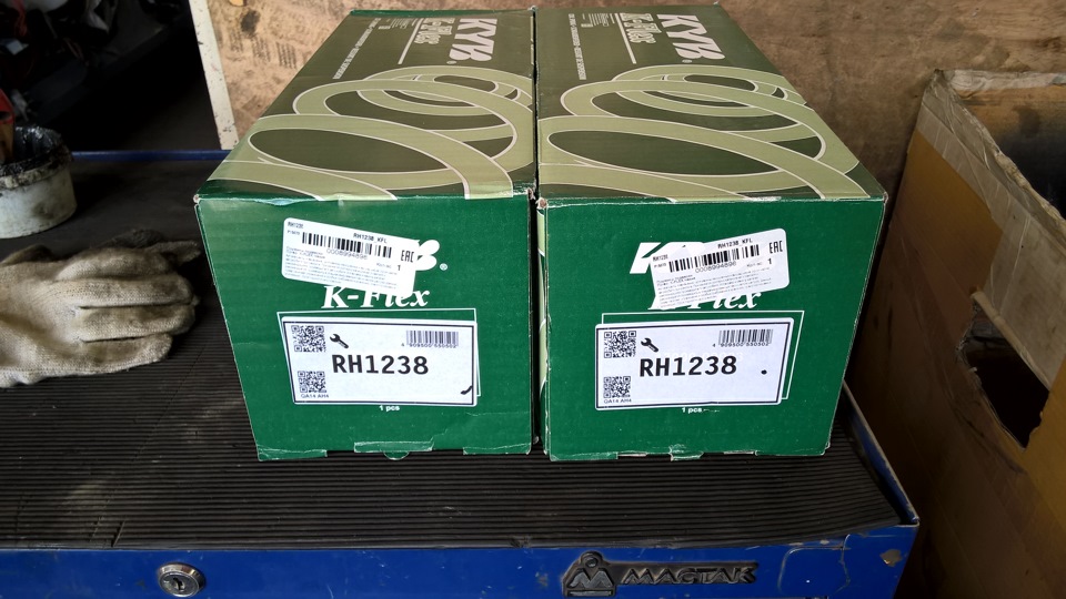 #215 Где то что то гремит — это к ремонту. — Opel Vectra A, 1,6 л, 1992 ...