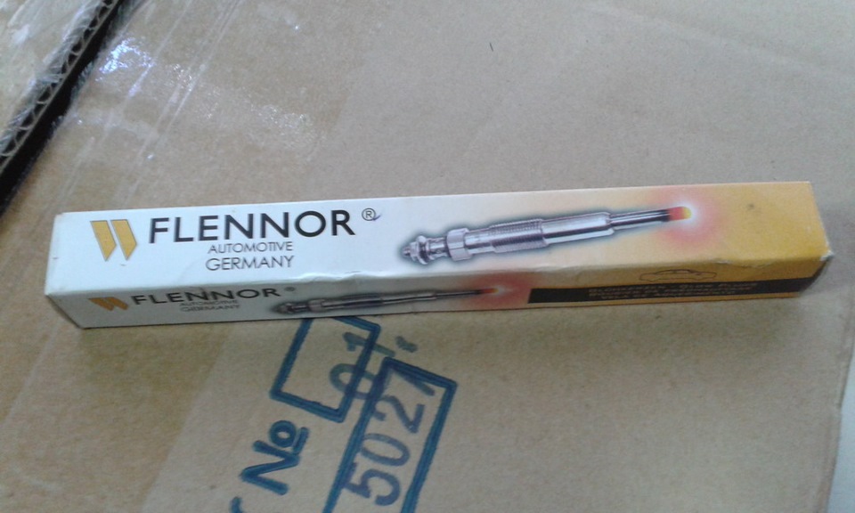 Замена колпачков погружных подогревателей — Renault Trafic (2G), 1,9 л ...