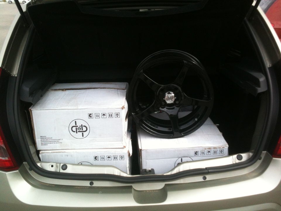 ДИСКИ R15 5-ТИ СПИЦЕВЫЕ — Renault Sandero 1G, 1,6 л, 2010 года ...