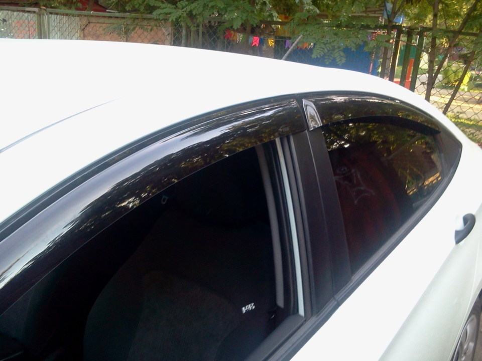 Дефлекторы на окна — Hyundai Solaris (1G), 1,4 л, 2013 года ...