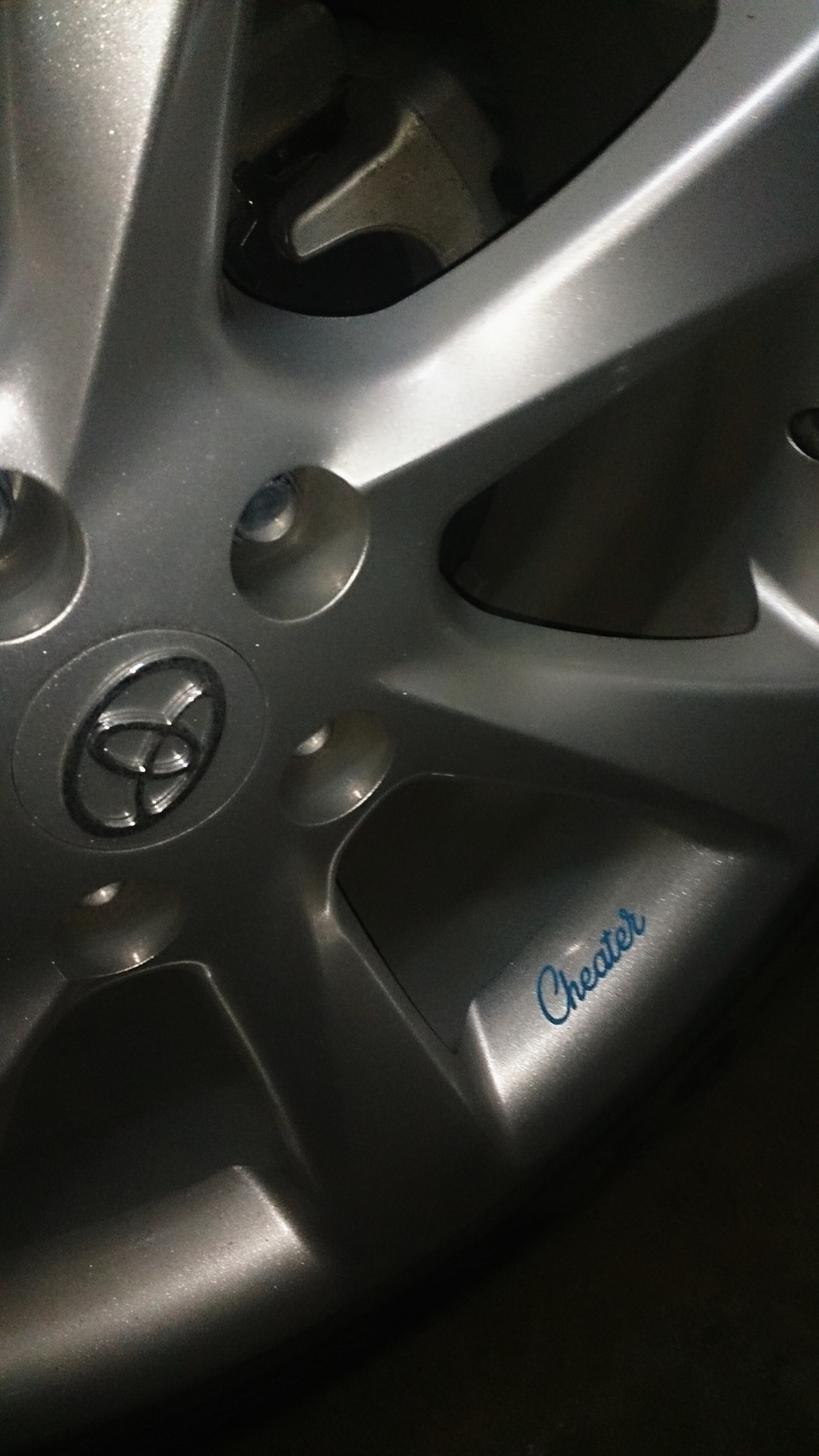 Cheater wheels — Toyota Camry (XV50), 2 л, 2013 года | аксессуары | DRIVE2