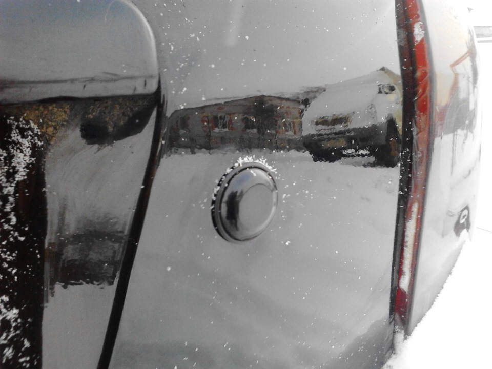 Личинки замков в пленку — Lada Приора седан, 1,6 л, 2010 года | тюнинг ...