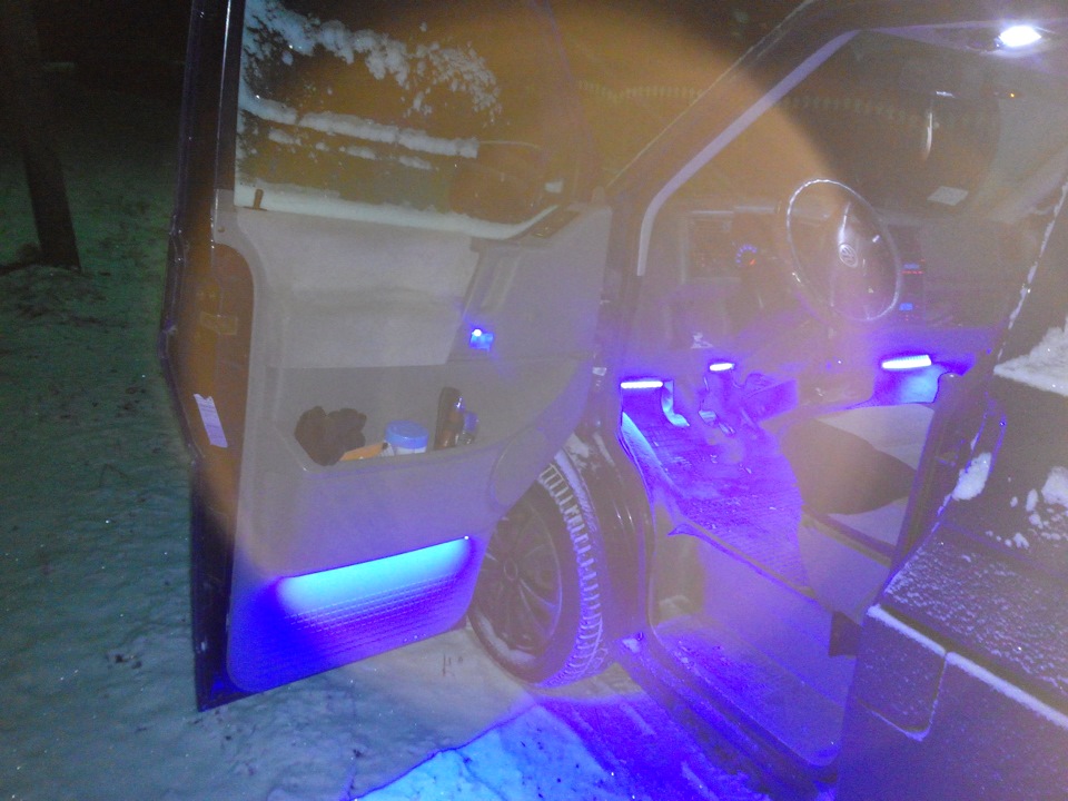 Подсветка ног, дверей и передних ручек — DRIVE2